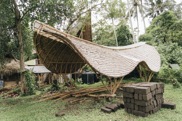 Innovations In Traditional Sirap Roofing: Building With Bamboo Splits ...